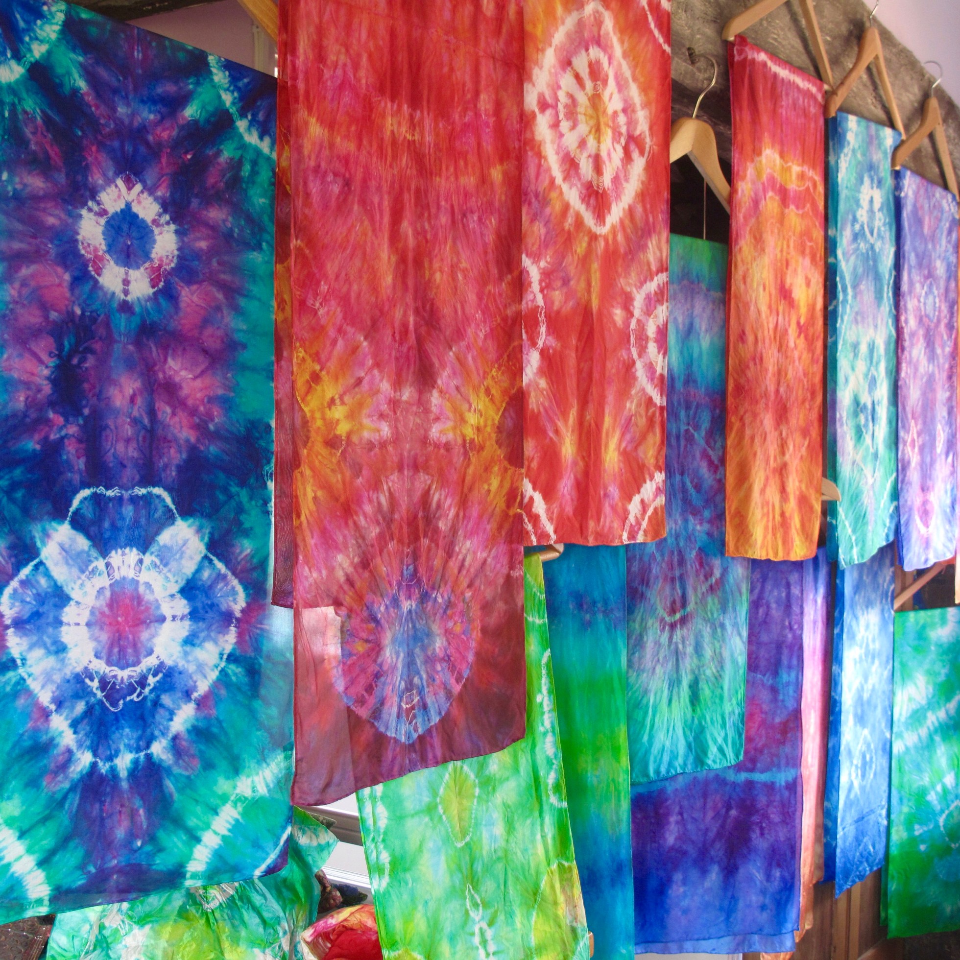 The Batik Route – Batik art works, paintings and travels by Marina Elphick